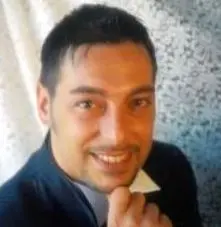 Oggi l’addio al 48enne Rovinelli fondatore e batterista dei Kom | Il Centro