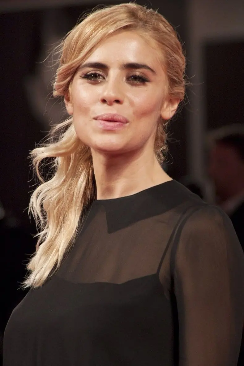 Greta Scarano è Anna, moglie e madre stanca di rinunciare | Il Centro