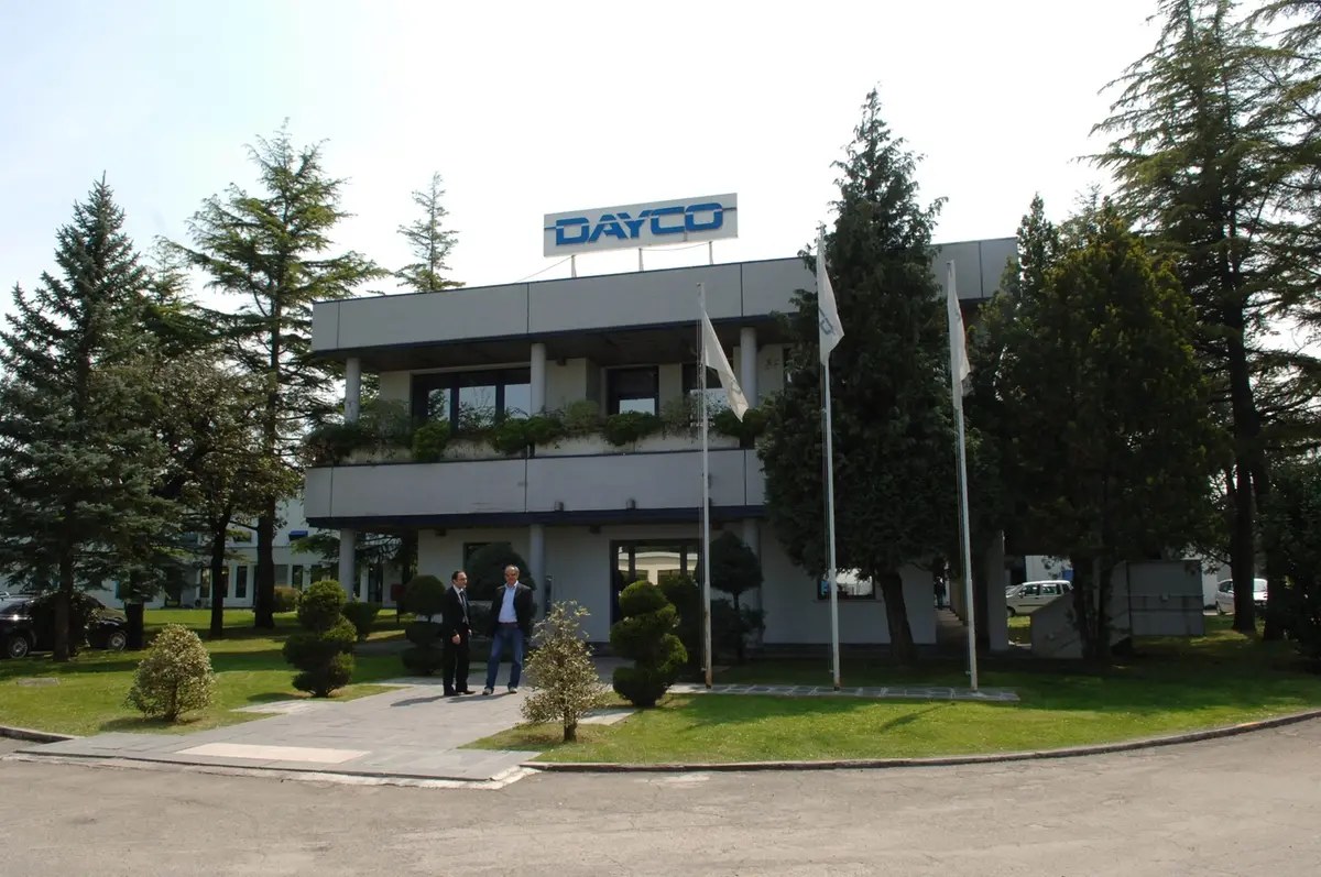 Sit-in lavoratori Dayco davanti alla Regione | Il Centro